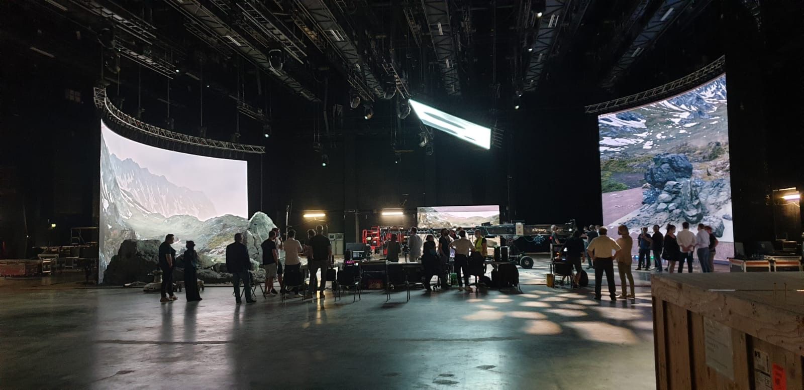 ROE Visual LED screens for successful virtual production showcase | ROE ...