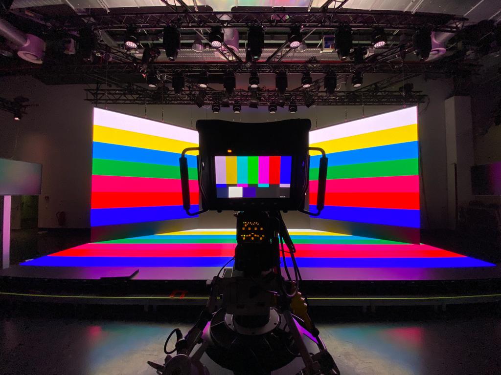 AMBION Selects ROE Visual for SUPEROOM XR Stage | ROE Visual