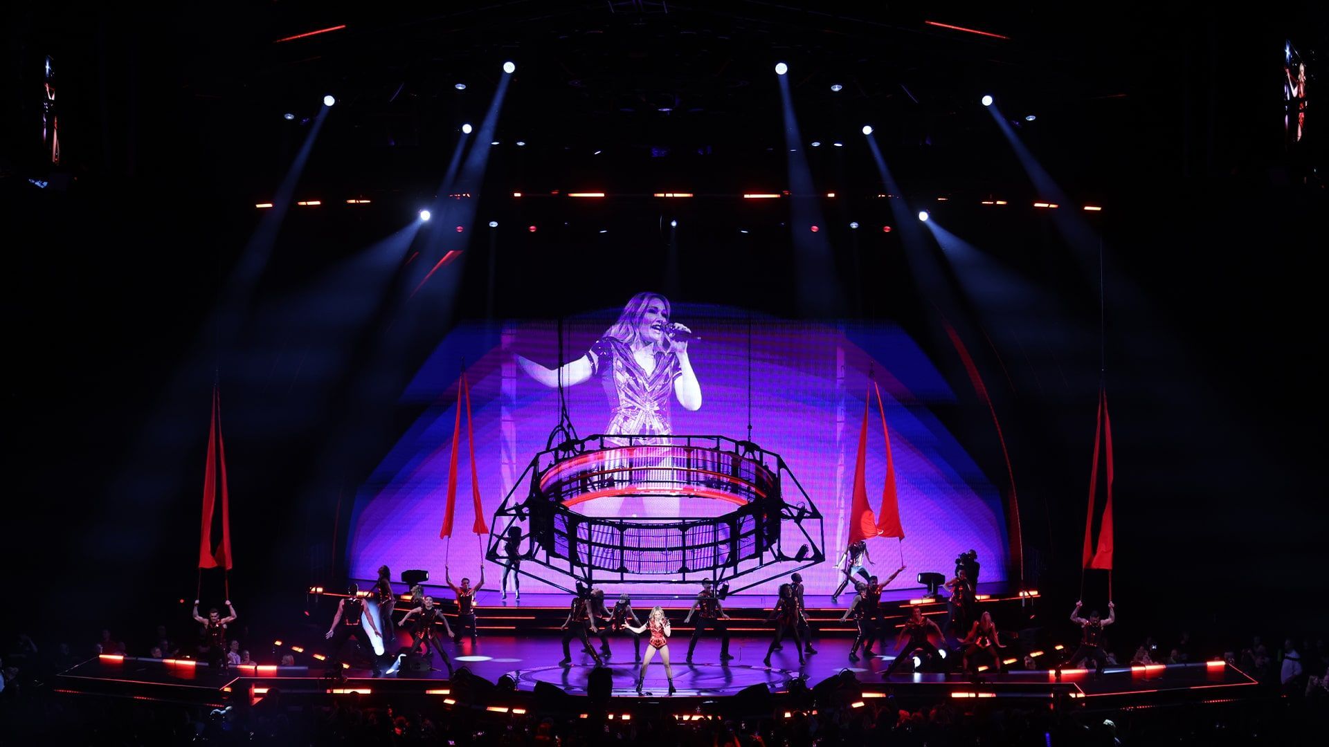 Solotech provides ROE Visual LED for Helena Fischer tour | ROE Visual