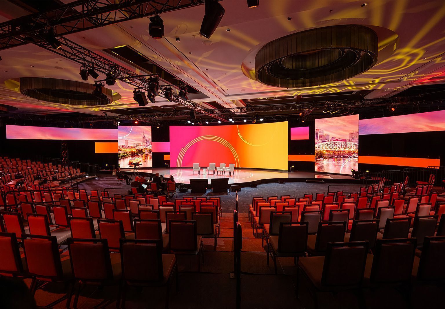 Signature Production Group Elevates Corporate Events with ROE Visual ...