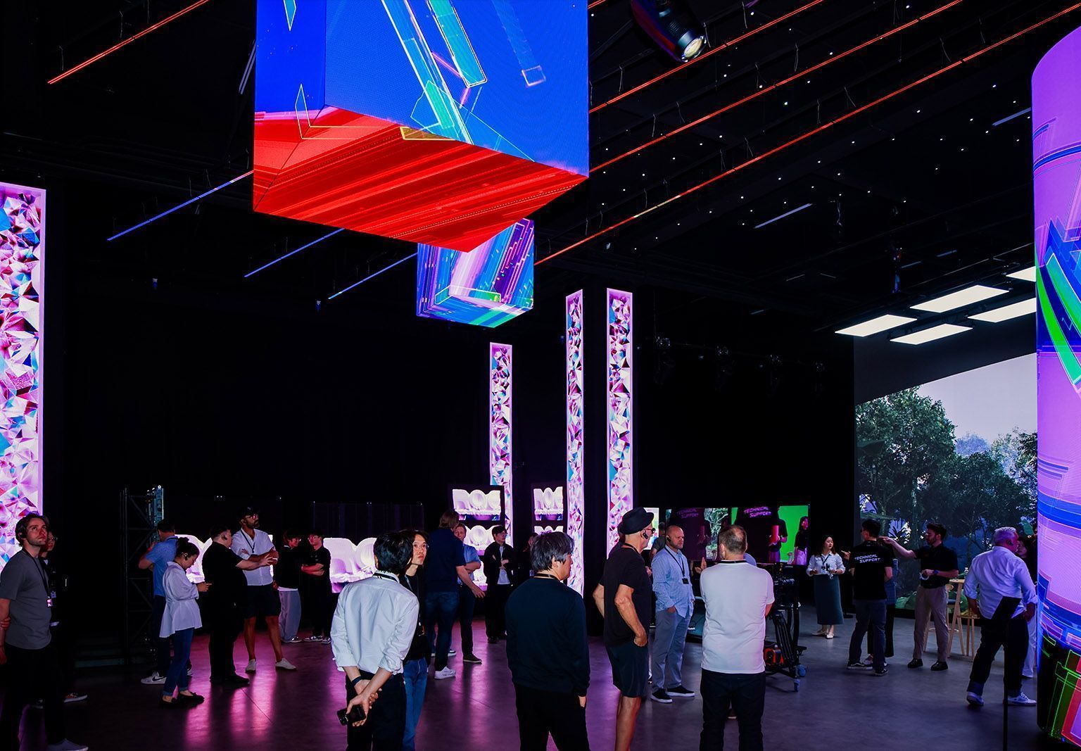 A Versatile Journey Begins: Inside ROE Visual’s Transformed Showrooms ...