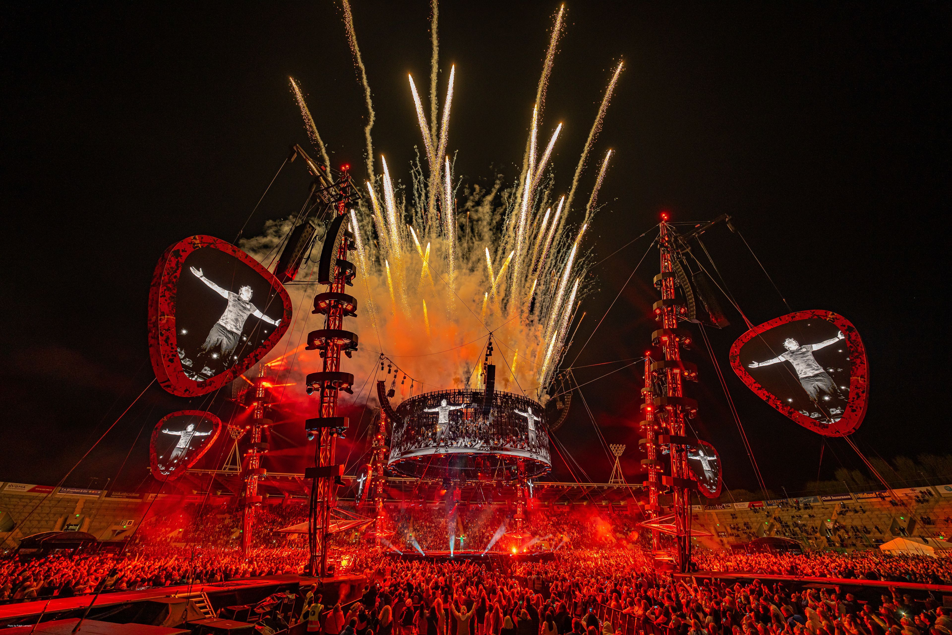 Ed Sheeran’s Mathematics Tour Wows Audiences | ROE Visual