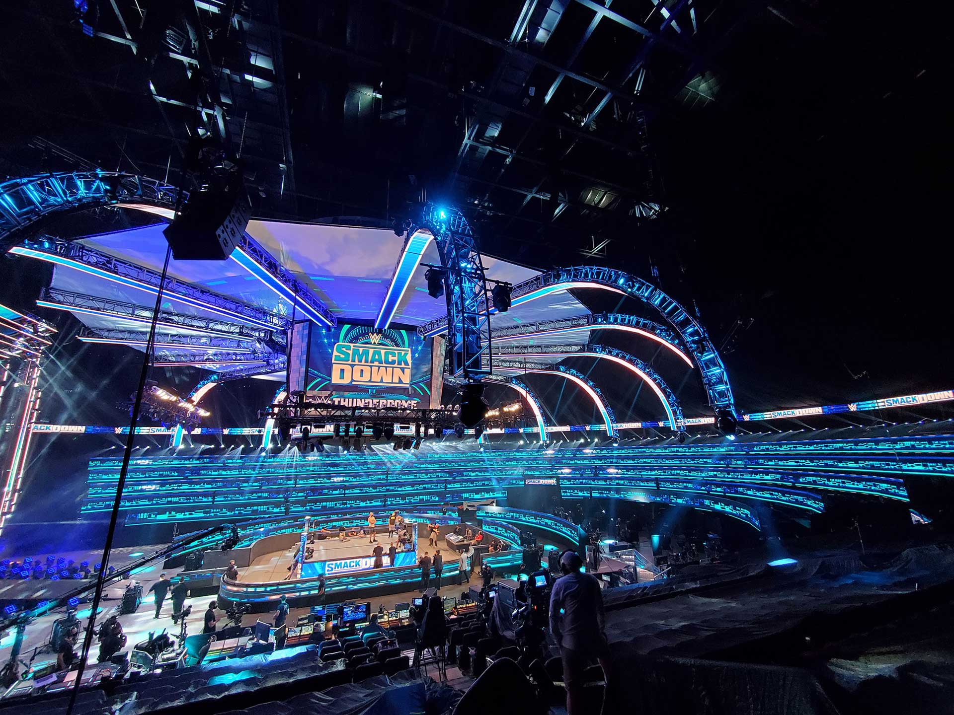 LED display solutions for sports and esports events | ROE Visual