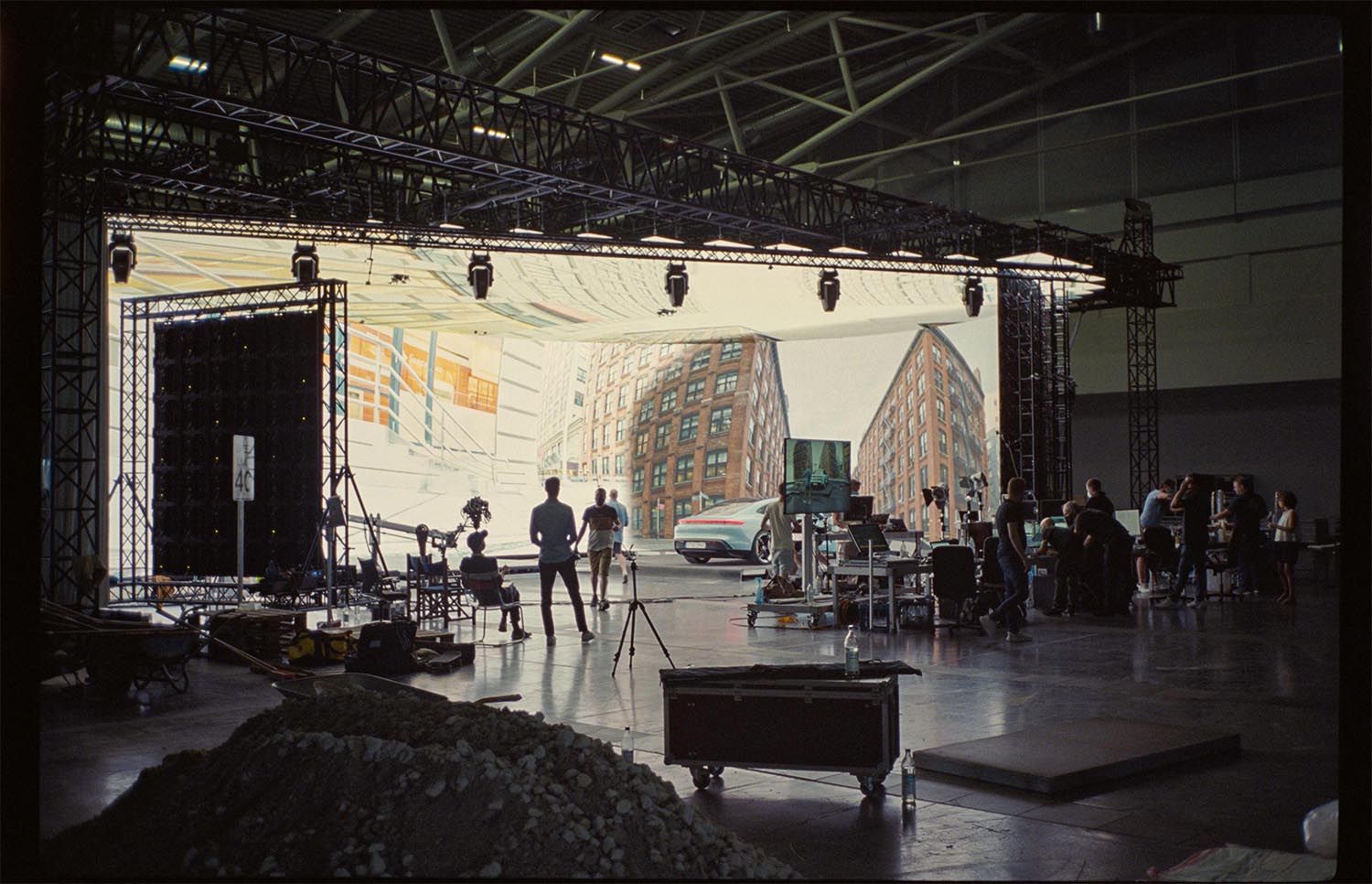 What is Virtual Production, XR and LED for Film? | ROE Visual